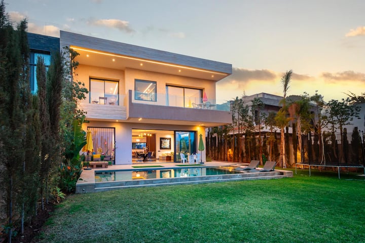 Superbe Villa Sur Golf! Piscine Et Jacuzzi - Marakeš