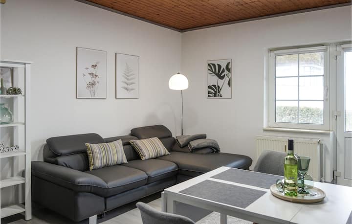 Amazing Apartment In Otterndorf - Otterndorf