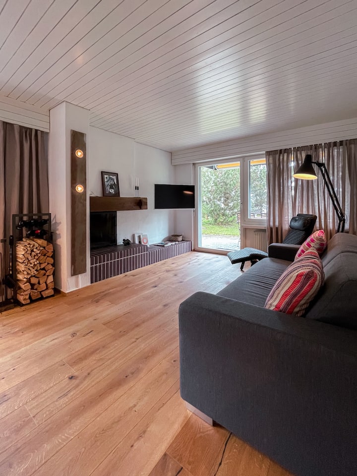 Reizende Ferienwohnung Bei Der Talstation Laax - Laax