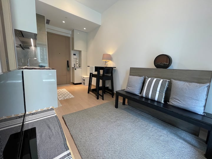 New 1-br Apartment, A Peaceful Retreat @Lohas - Hong Kong