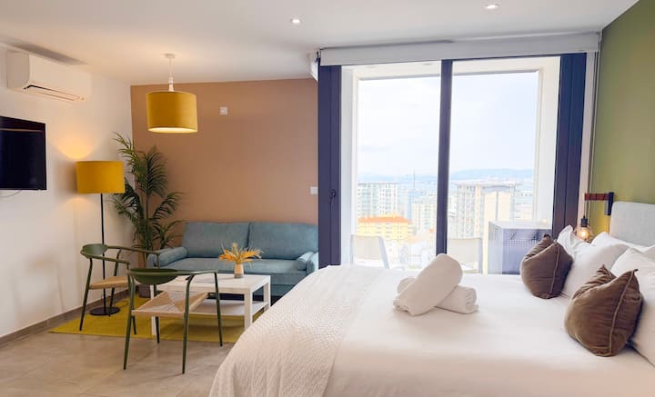 Studio Suite With Spa Access - Gibraltar