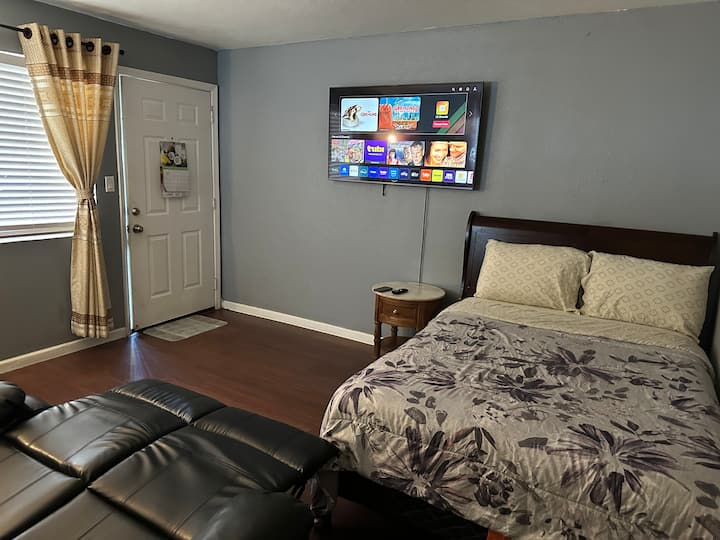 Privat 1 Br W/ Privat Backyard-6 - Stockton, CA