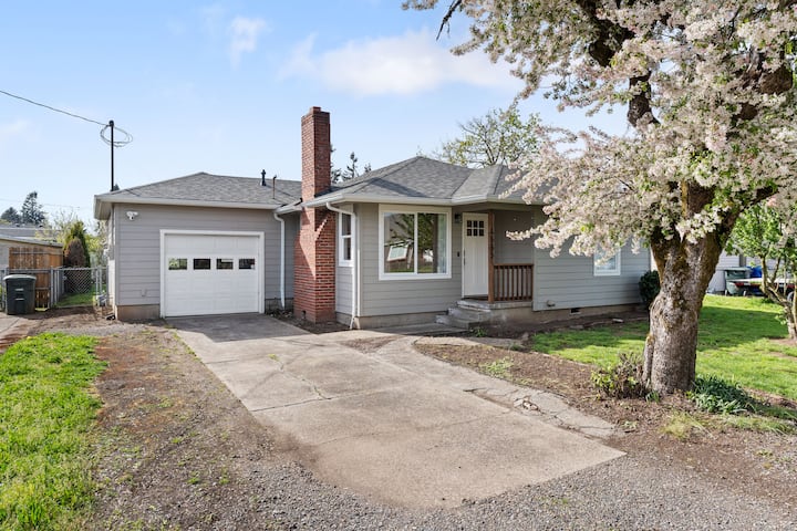 The Keizer Craftsman - Salem, OR