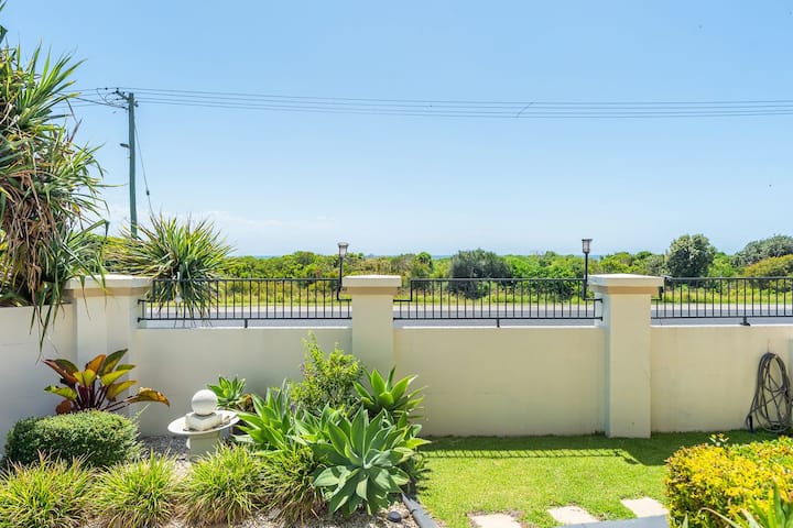 Ocean On Terrace - Evans Head