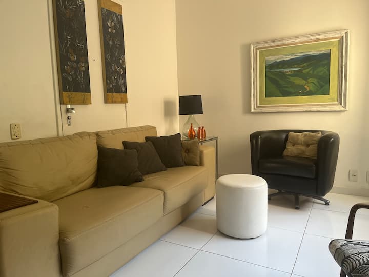 Praia Do Forte - Amplo E  Com Duas Vagas Garagem - Cabo Frio