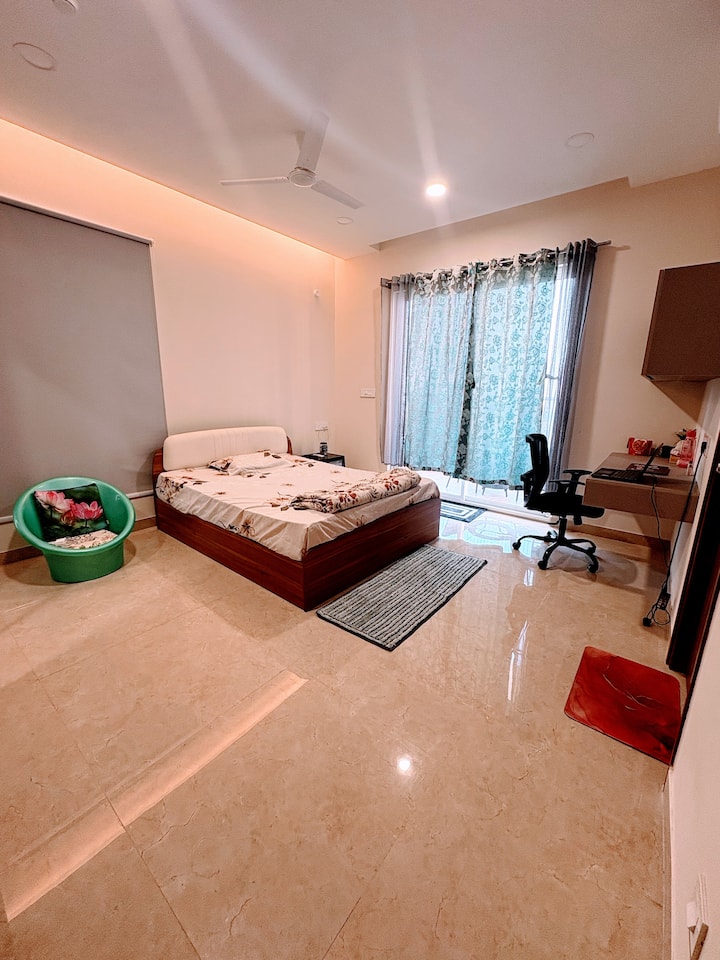 Private Room-in Stylish Flat - Women Friendly -Br - Hyderabad