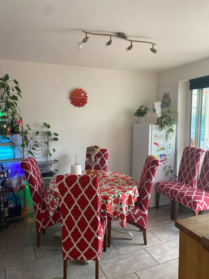 Cosy Room In Rush Green + Food Opt. - Romford