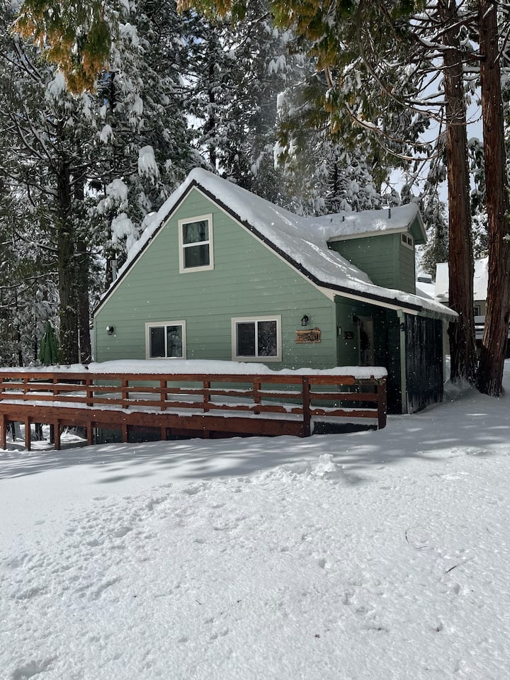 Rivers Resort Cabin #4 - Strawberry, CA