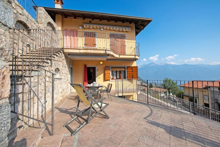 Casa Angiolina Lake & Mountain View - Malcesine