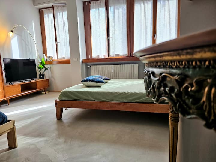 Moderno Loft A Poche Fermate Dal Centro Città - Milaan