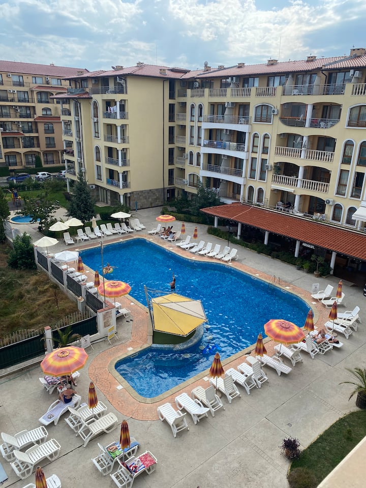 Sun Filled Flat Next To The Sea - Nessebar