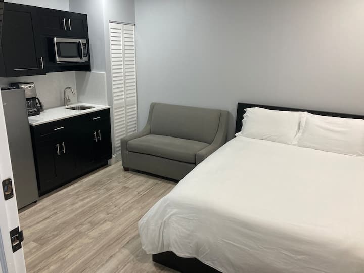 Miami Country Oasis Suite - Kendall, FL