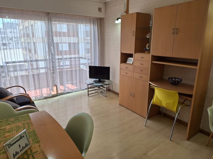 Apartamento Amplio A Metros De La Playa - Mar del Plata