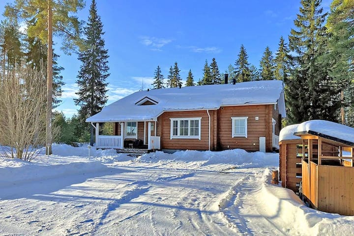 Villa Wilhelmiina, Hirsihuvila Kaikin Mukavuuksin - Juva