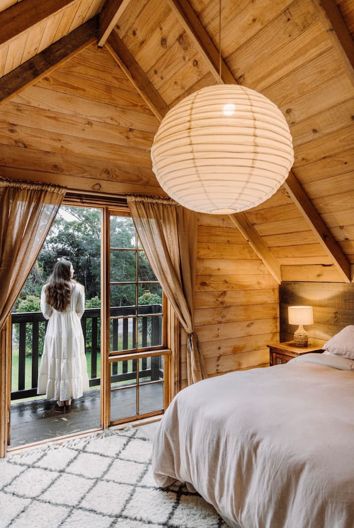 The Quarters 4, Vintage Filled Suite, Strahan - Strahan