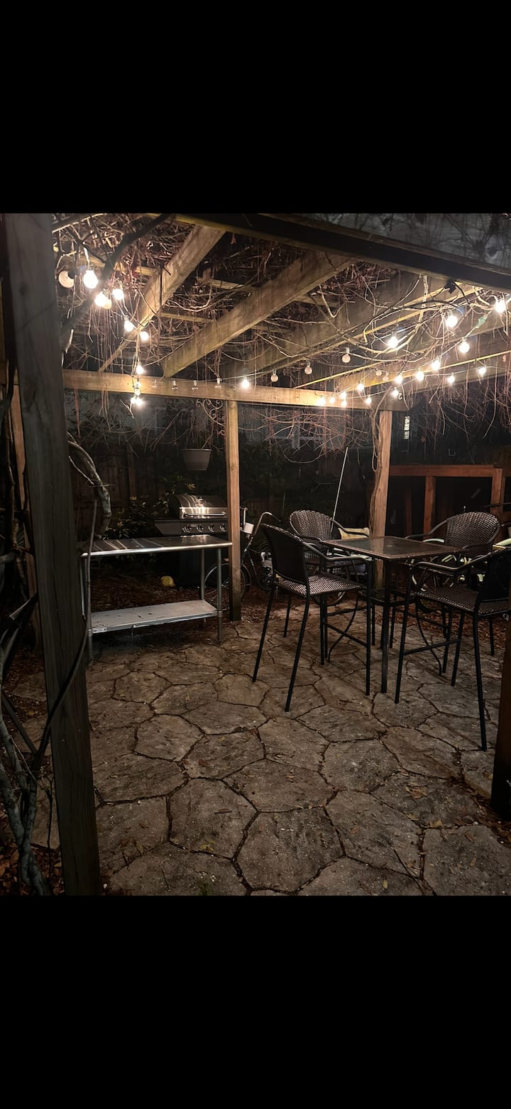 Historic Beauty Walk 2 Downtown And Close To Beach - St. Augustine, FL