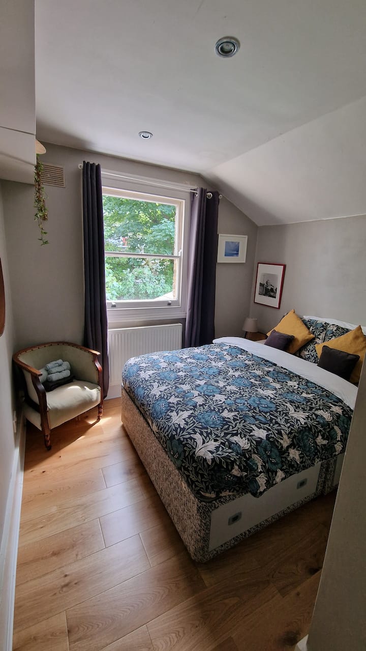 Cosy Room, 12 Mins To City - Stratford