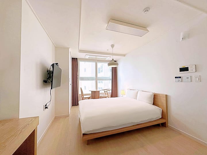 ｜W13｜#요트3만원할인권#클럽디오아시스35%할인#엘시티와해변1분#넷플릭스#청결#취사가능 - Pusan