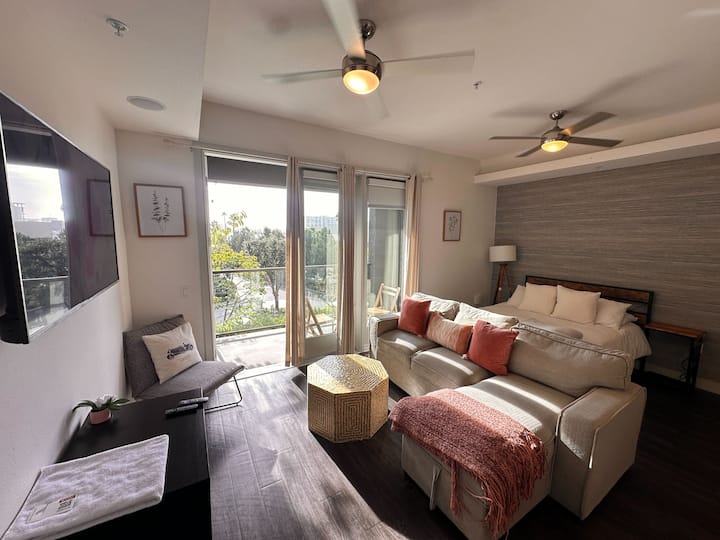 Safe Irvine By Uci, Private, All Amenities - Costa Mesa, CA