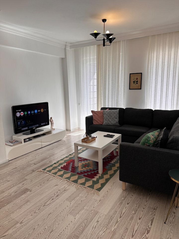 The Family Flat In The Old Town - 150m2 - Antalya