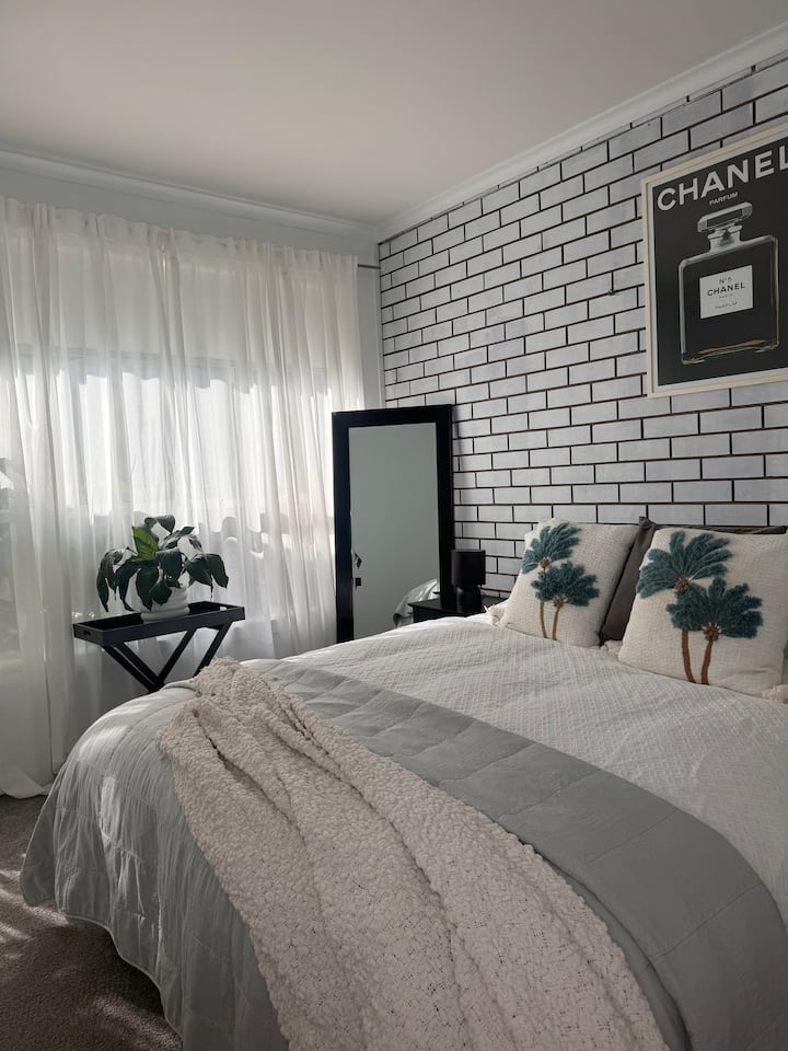 Central Ballarat, 4 Apartments Available, Unit 2 - Ballarat