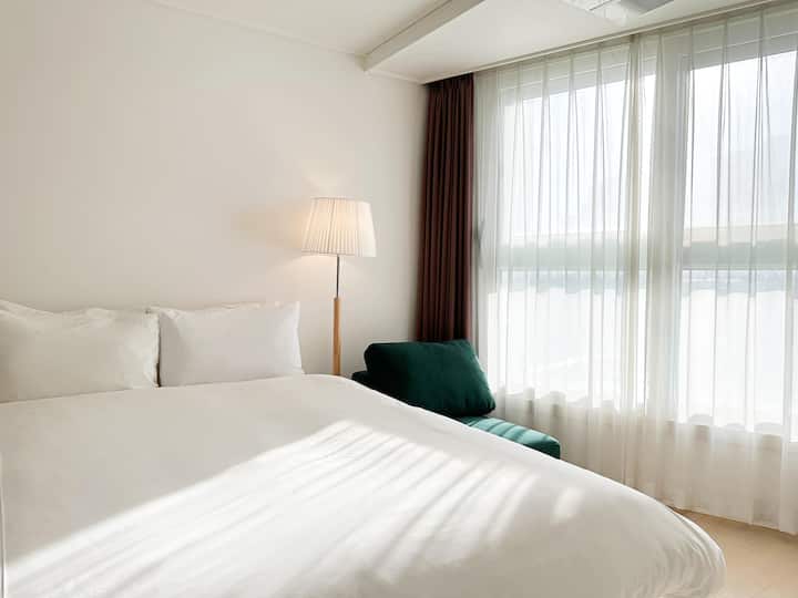 ｜S14｜#클럽디오아시스35%할인#엘시티와해변1분#넷플릭스#호텔같은에어비앤비#취사가능 - Busan