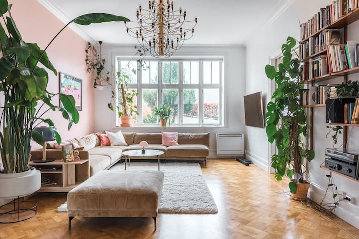 Large, Beautiful Apartment. Parking & Garden - Bergen