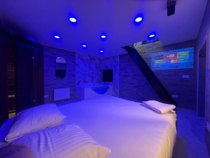 Triplex Avec Jacuzzi Et Sauna - Saint-Étienne