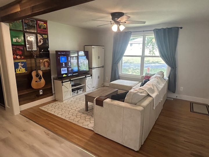 The Nashville Oasis - Nashville, TN