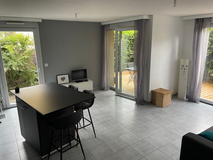 Appartement Entre Ville Et Lac - Aix-les-Bains