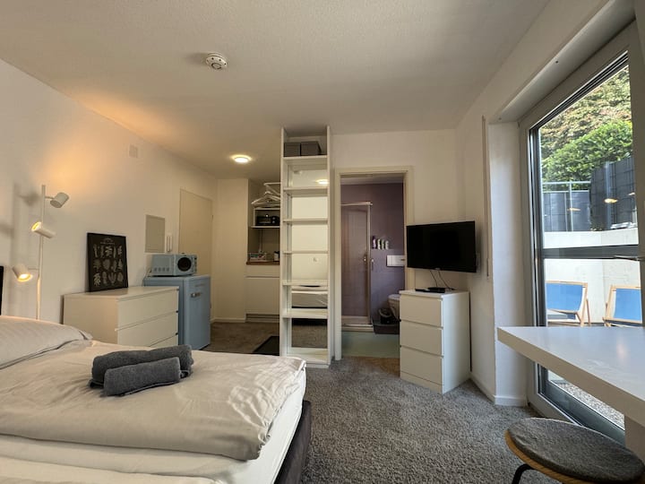 Kleine 1-zimmer Wohnung Mit Terrasse - Pforzheim