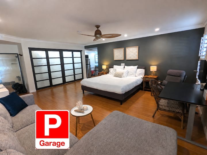 Beach Pad: Garage Parking + Ac +2 Min To Beach - Long Beach, CA