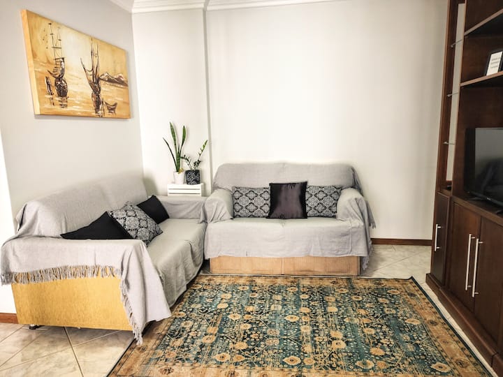 Apê 2 Quartos Com Suíte No Centro - Balneario Camboriú