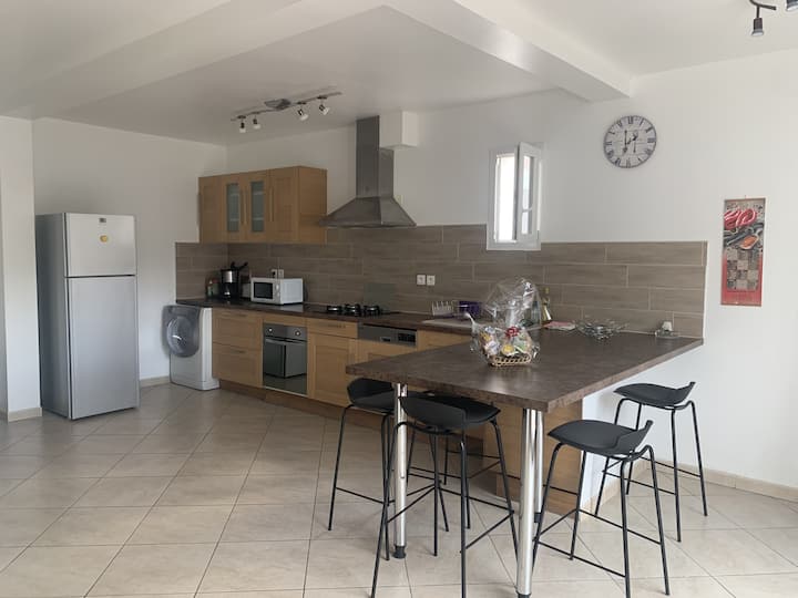 Charmant Appartement Dans Bas De Villa - Bastelicaccia