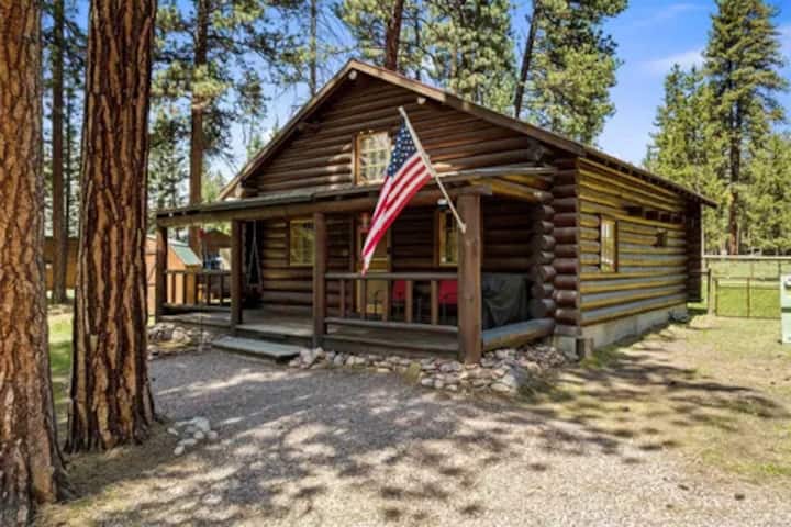 Charming Mountain Log Cabin With Modern Comforts - Seeley Lake, MT