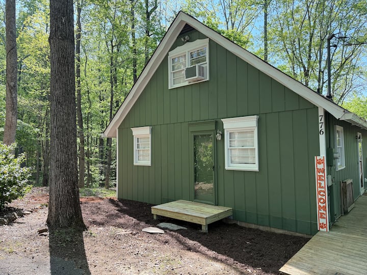 Lakefront Escape - Clemson, SC