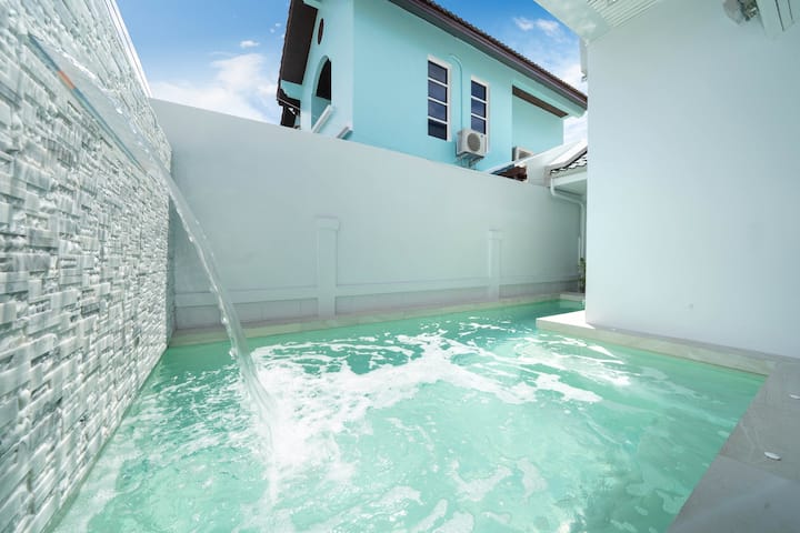 Stunning Patongbangla  Pool Villa Walk Distance - Phuket
