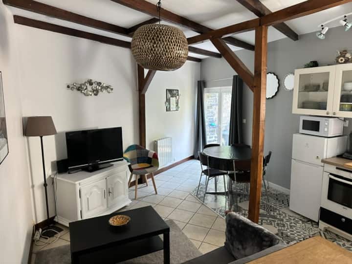 Petite Maison Avec Terrasse. - Dinan