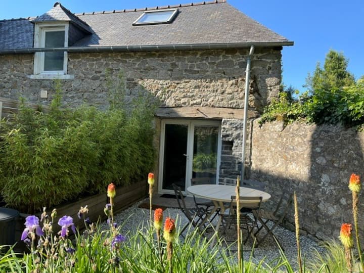 Petite Maison Avec Terrasse. - Dinan