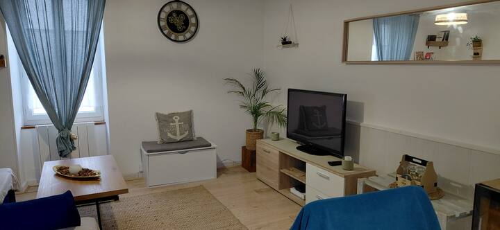 Bor De Mer 
Appartement T1 3p
Face O Port Et Plage - Plage de Mesquer (Sorlock)