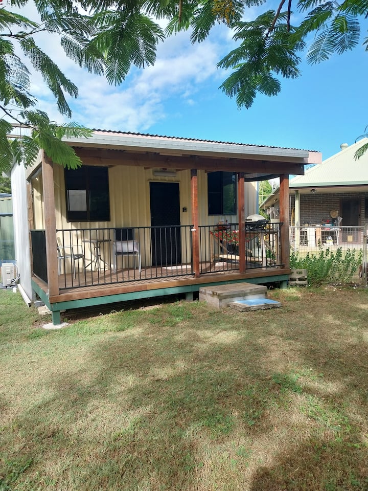 Bundaberg Coonarr Cabin & Farm Stay.
Pet Friendly. - Bundaberg Central