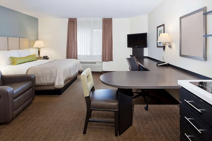 Excellent Choice! Free Parking, Pets Allowed! - Cherry Hill, NJ