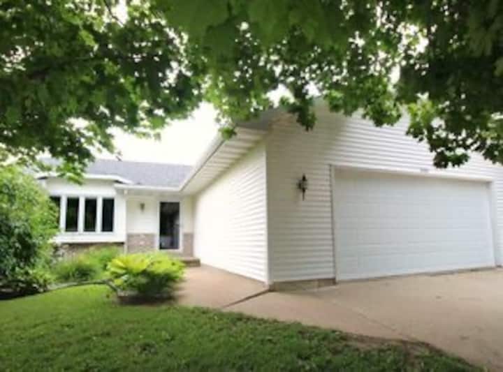 Welcome Eaa! - Oshkosh, WI