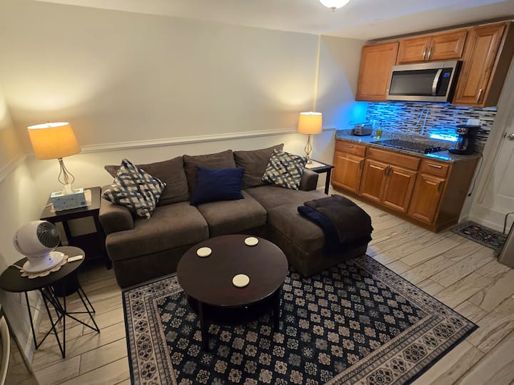 Beautiful Apartment – Private Entry - Washington, D.C., DC