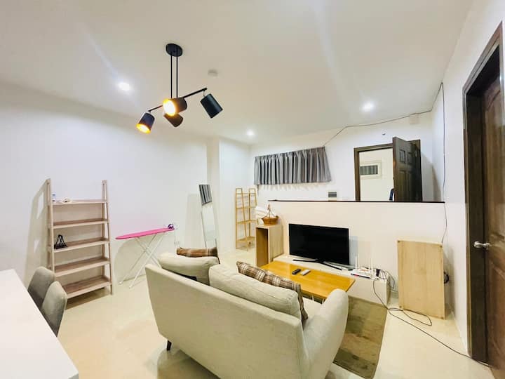 24th Floor 2-bedroom Condo - Vientiane