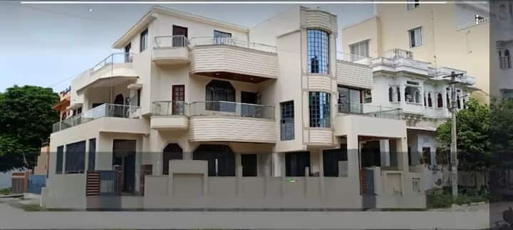 6 Room Family Home Near Lake Pichhola - Udaipur