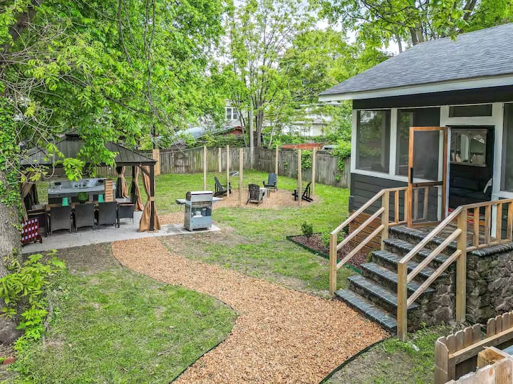 Modern Heart Of Memphis | Hot Tub, Close To Dwntwn - Memphis, TN