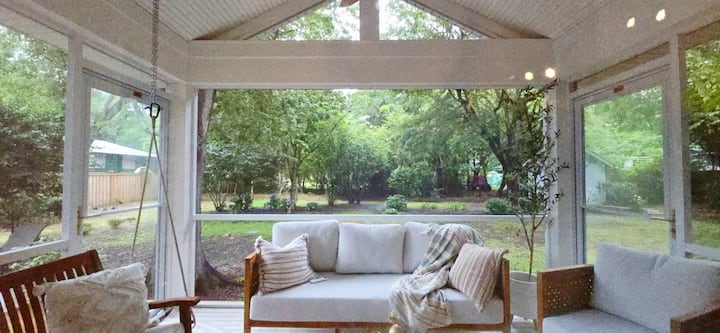 Coastal Palms Home Nestled Between Beach&riverwalk - Wilmington, NC