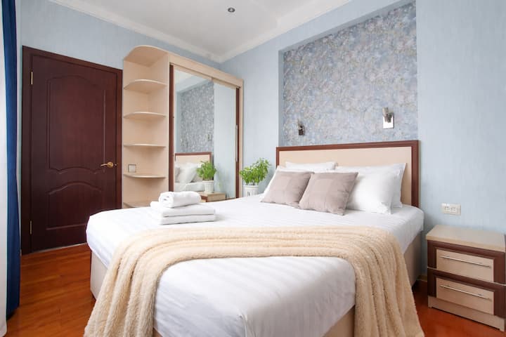 25. 2-х комн. в центре, кровать и раскладной диван - Nur-Sultan