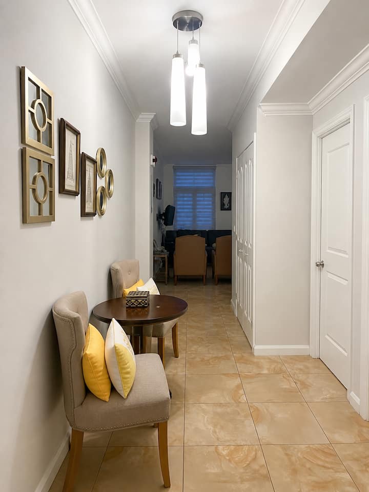 Exquisite 1br • Modern • Vibrant • Free Transport - Port of Spain